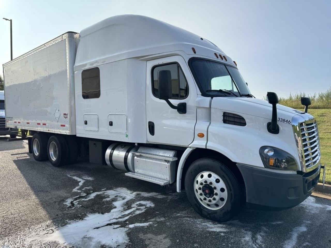 Used 2016 Freightliner Cascadia SST100 Bolt Custom Sleeper - SPRING ...
